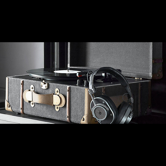 SoundFlight Trunk Encoding Record Player - Iconic NZ Design; Art ...